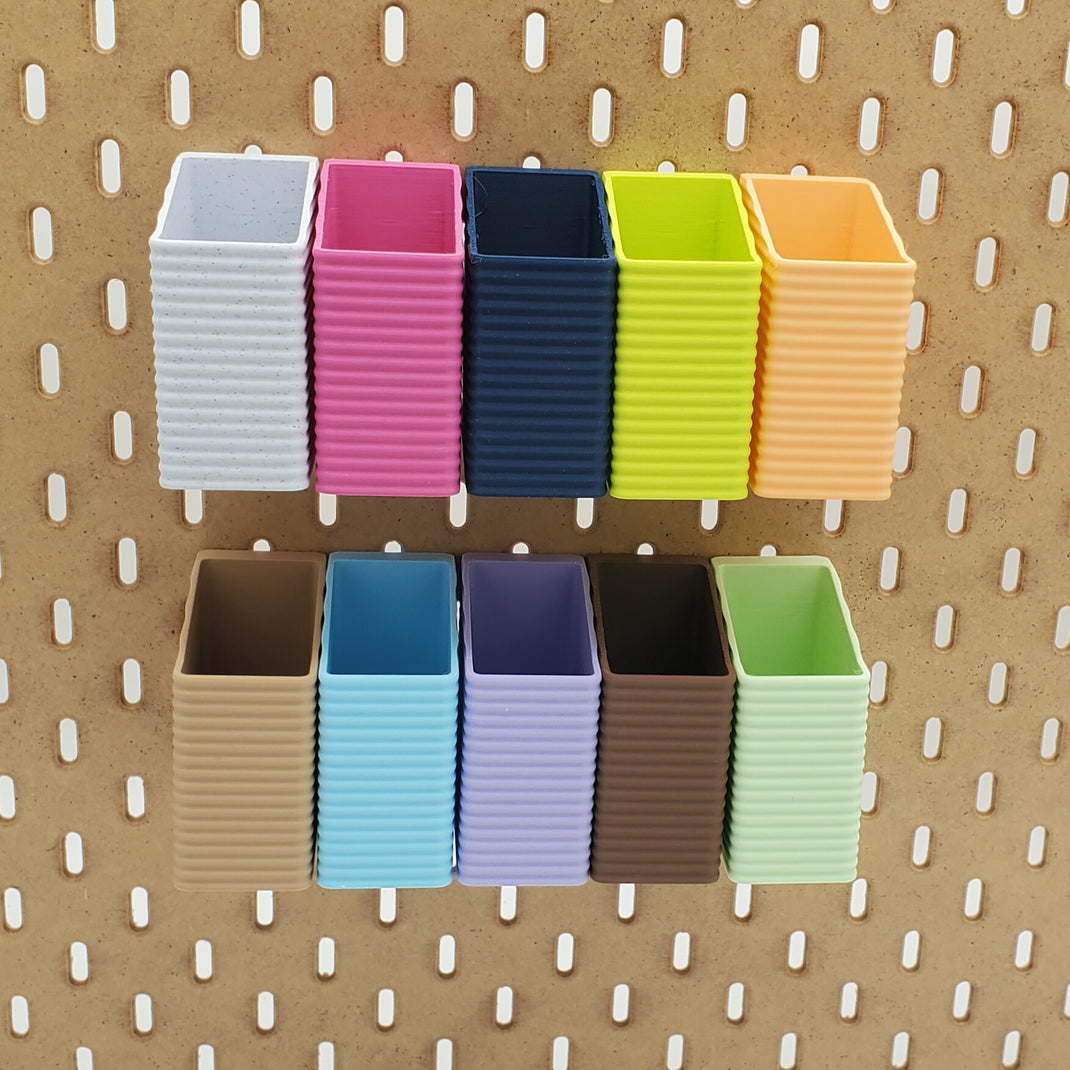 How a Skådis Pegboard Transformed an Artist’s Creative Space – Just Hanging