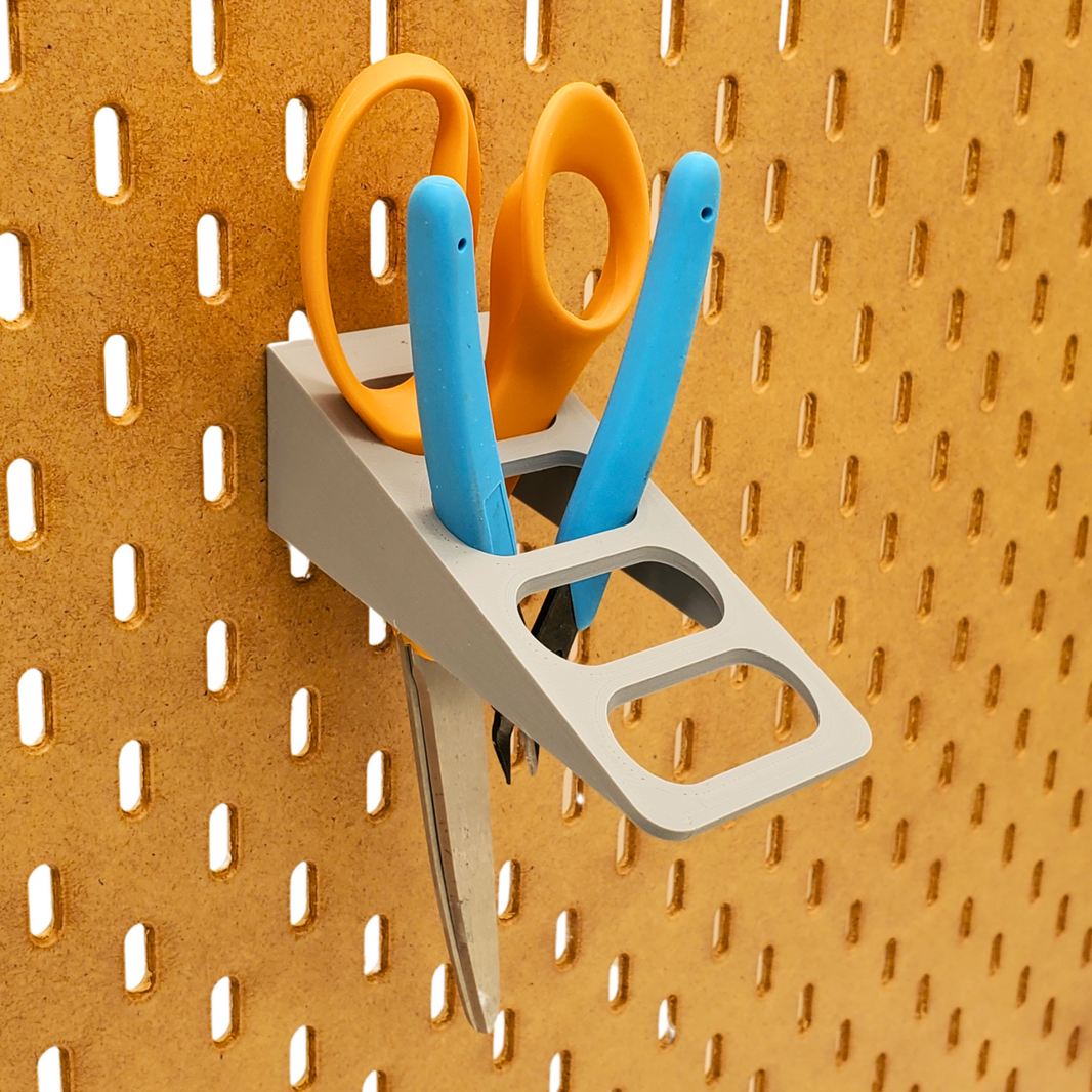 Just Hanging: SKADIS and 1/4 Inch Pegboard Accessories